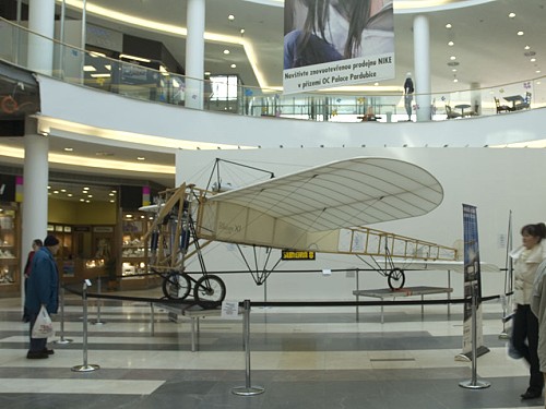 BLÉRIOT V AFI PALÁCI - Pardubice - Aeroweb.cz