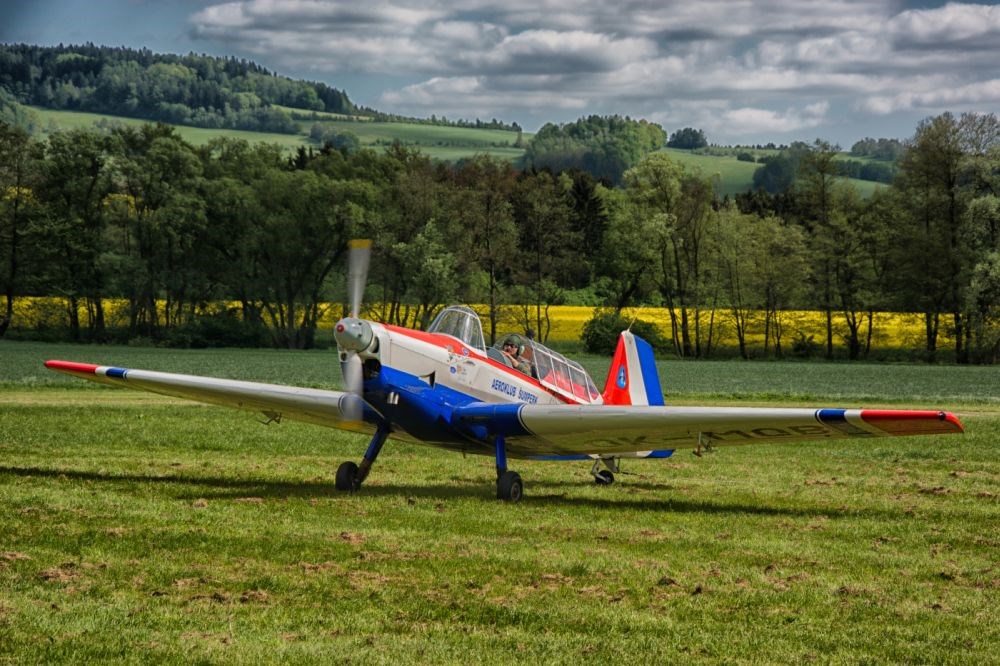 Zlin Z226 - Přehled letadel - Aeroweb.cz