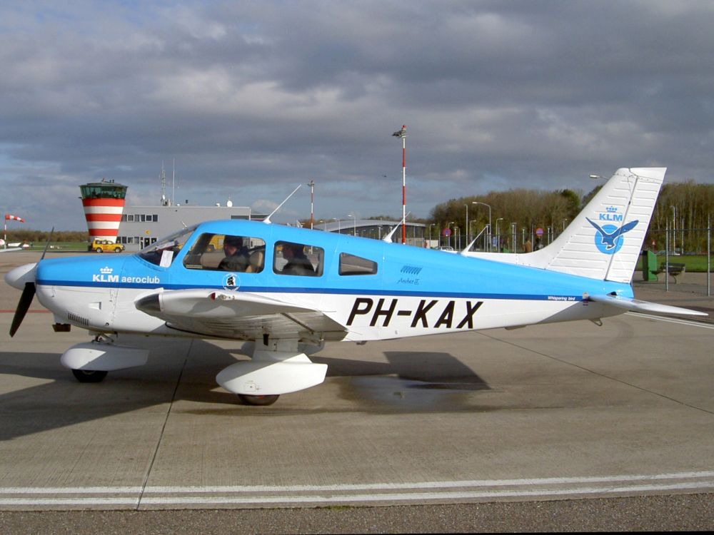 Piper PA-28-181 Archer - Přehled letadel - Aeroweb.cz