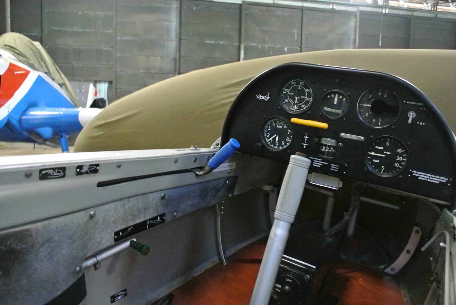 L23 SuperBlaník - Přehled letadel - Aeroweb.cz